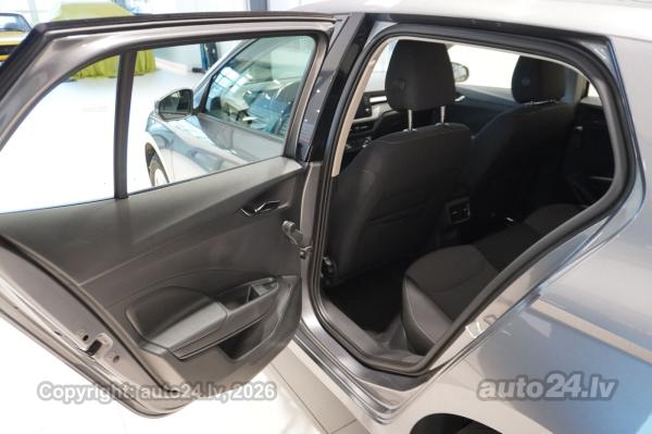 Grey Skoda Fabia 2023 in Tallinn, with an engine capacity of 1.00 L and mileage of 76 thousand km for 13900 €, photo 10 on AUTOMOTO.COM.LV