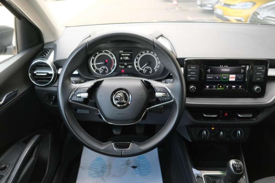 Pelēks Skoda Fabia 2023 Viļņa, ar dzinēja tilpumu 1.00 L un nobraukumu 111 tūkst. km par 11950 €, foto 6 vietnē AUTOMOTO.COM.LV