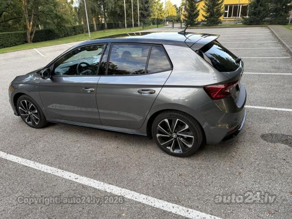 Grey Skoda Fabia 2023 in Tallinn, with an engine capacity of 1.00 L and mileage of 35 thousand km for 18300 €, photo 1 on AUTOMOTO.COM.LV