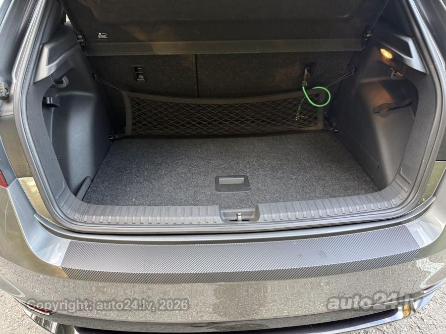 Pelēks Skoda Fabia 2023 Tallina, ar dzinēja tilpumu 1.00 L un nobraukumu 35 tūkst. km par 18300 €, foto 12 vietnē AUTOMOTO.COM.LV
