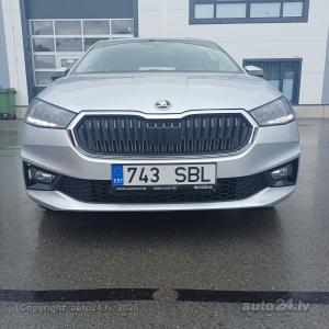 Pelēks Skoda Fabia 2024 Tallina, ar dzinēja tilpumu 1.00 L un nobraukumu 4 tūkst. km par 20000 €, foto  vietnē AUTOMOTO.COM.LV