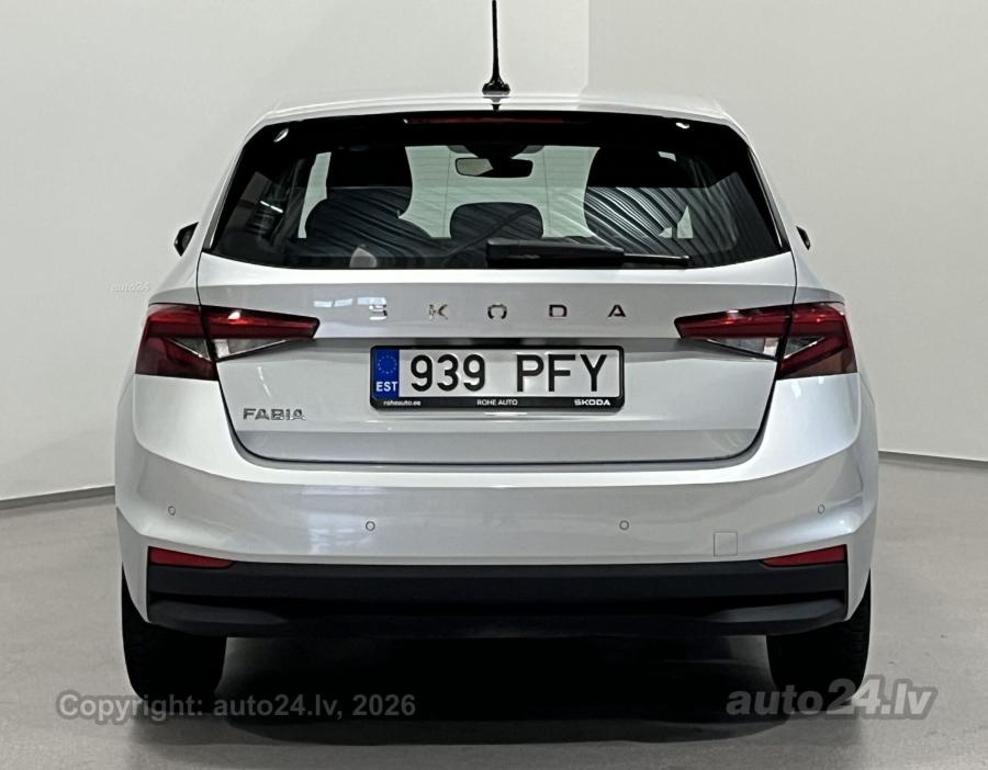 Grey Skoda Fabia 2024 in Tallinn, with an engine capacity of 1.00 L and mileage of 41 thousand km for 16490 €, photo 20 on AUTOMOTO.COM.LV