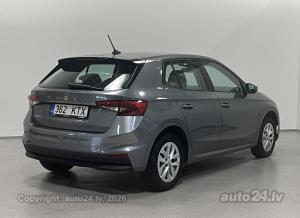 Grey Skoda Fabia 2024 in Tallinn, with an engine capacity of 1.00 L and mileage of 41 thousand km for 16490 €, photo 3 on AUTOMOTO.COM.LV