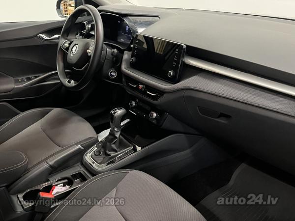 Grey Skoda Fabia 2024 in Tallinn, with an engine capacity of 1.00 L and mileage of 41 thousand km for 16490 €, photo 3 on AUTOMOTO.COM.LV