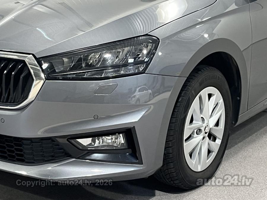 Grey Skoda Fabia 2024 in Tallinn, with an engine capacity of 1.00 L and mileage of 41 thousand km for 16490 €, photo 20 on AUTOMOTO.COM.LV