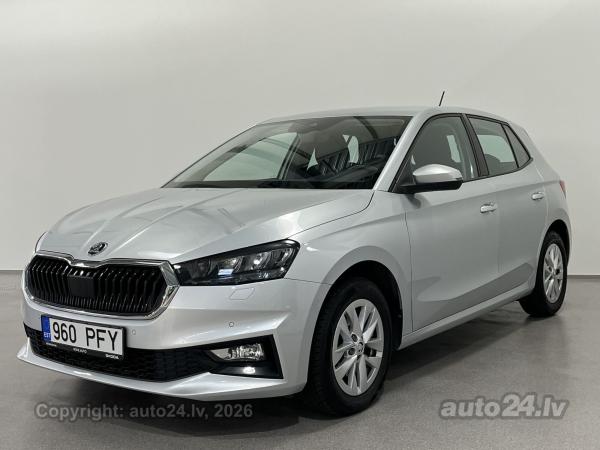 Pelēks Skoda Fabia 2024 Tallina, ar dzinēja tilpumu 1.00 L un nobraukumu 50 tūkst. km par 16490 €, foto 1 vietnē AUTOMOTO.COM.LV