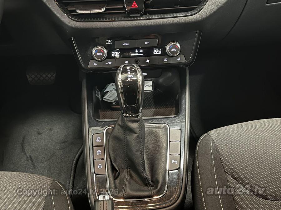 Grey Skoda Fabia 2024 in Tallinn, with an engine capacity of 1.00 L and mileage of 50 thousand km for 16490 €, photo 14 on AUTOMOTO.COM.LV