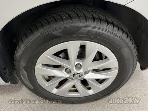 Grey Skoda Fabia 2024 in Tallinn, with an engine capacity of 1.00 L and mileage of 50 thousand km for 16490 €, photo 26 on AUTOMOTO.COM.LV