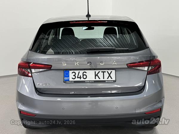 Grey Skoda Fabia 2024 in Tallinn, with an engine capacity of 1.00 L and mileage of 42 thousand km for 16490 €, photo 4 on AUTOMOTO.COM.LV