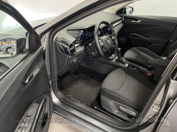 Grey Skoda Fabia 2024 in Tallinn, with an engine capacity of 1.00 L and mileage of 42 thousand km for 16490 €, photo 6 on AUTOMOTO.COM.LV