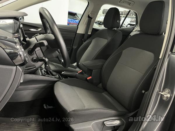 Grey Skoda Fabia 2024 in Tallinn, with an engine capacity of 1.00 L and mileage of 42 thousand km for 16490 €, photo 9 on AUTOMOTO.COM.LV