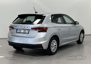 Pelēks Skoda Fabia 2024 Tallina, ar dzinēja tilpumu 1.00 L un nobraukumu 30 tūkst. km par 17490 €, foto 3 vietnē AUTOMOTO.COM.LV
