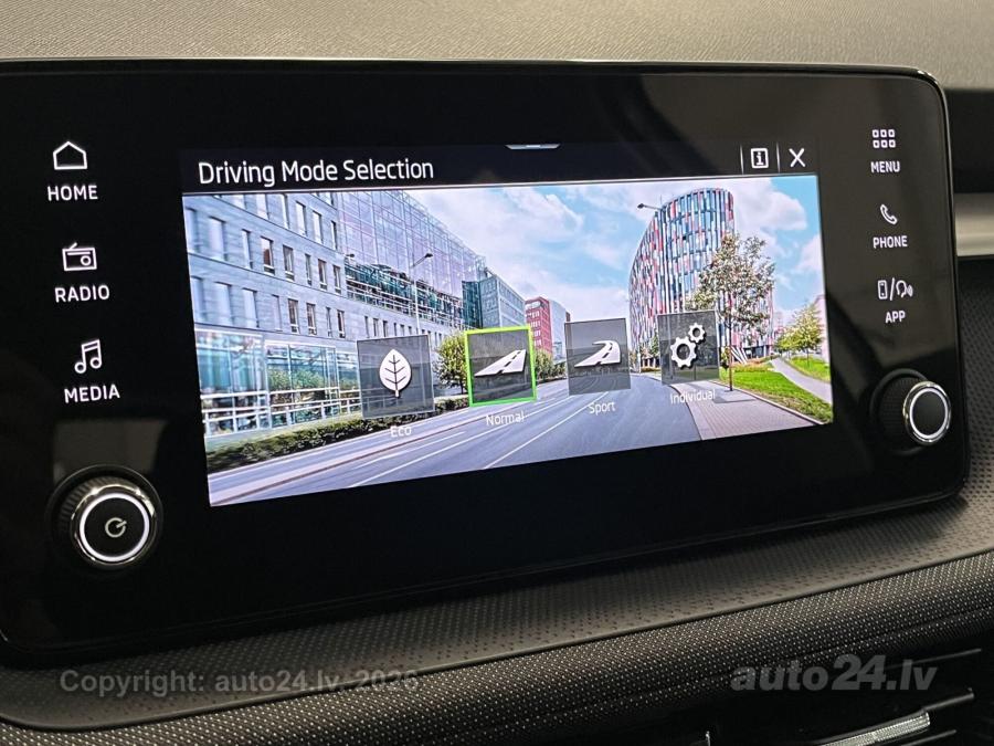 Pelēks Skoda Fabia 2024 Tallina, ar dzinēja tilpumu 1.00 L un nobraukumu 30 tūkst. km par 17490 €, foto 12 vietnē AUTOMOTO.COM.LV