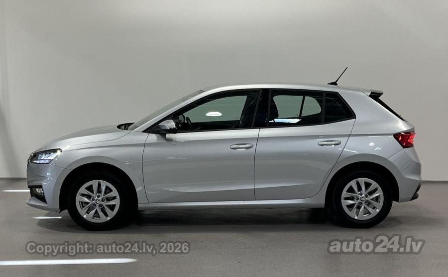 Pelēks Skoda Fabia 2024 Tallina, ar dzinēja tilpumu 1.00 L un nobraukumu 30 tūkst. km par 17490 €, foto 19 vietnē AUTOMOTO.COM.LV