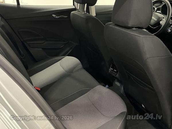 Pelēks Skoda Fabia 2025 Tallina, ar dzinēja tilpumu 1.00 L un nobraukumu 5 tūkst. km par 19900 €, foto 4 vietnē AUTOMOTO.COM.LV