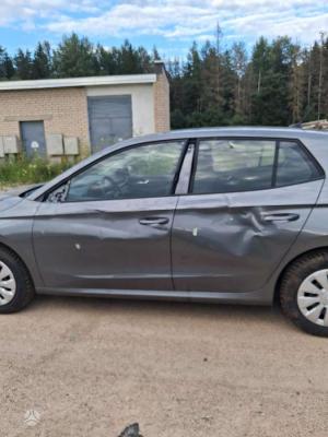 Grey Skoda Fabia 2025 in Rokiskis, with an engine capacity of 1.00 L and mileage of 12 thousand km for 10500 €, photo 8 on AUTOMOTO.COM.LV