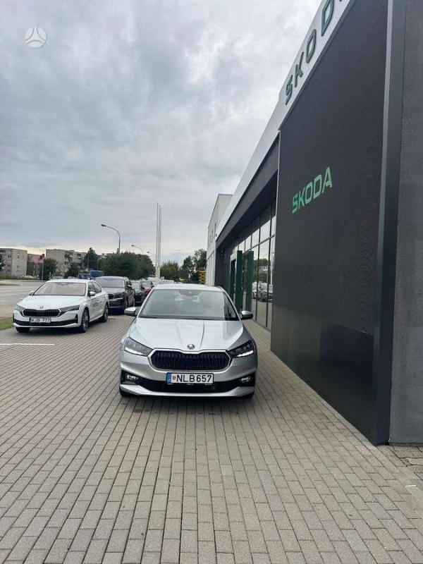 Grey Skoda Fabia 2025 in Klaipeda, with an engine capacity of 1.00 L and mileage of 13 thousand km for 17700 €, photo 3 on AUTOMOTO.COM.LV