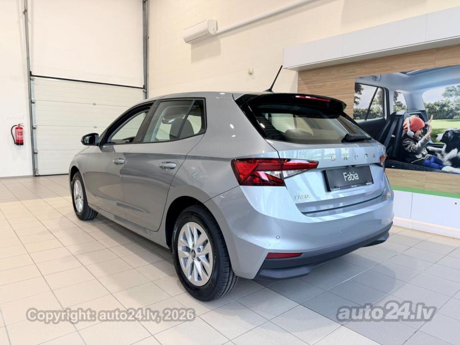 Pelēks Skoda Fabia 2026 Viljandi, ar dzinēja tilpumu 1.00 L un nobraukumu 5 tūkst. km par 19880 €, foto 4 vietnē AUTOMOTO.COM.LV
