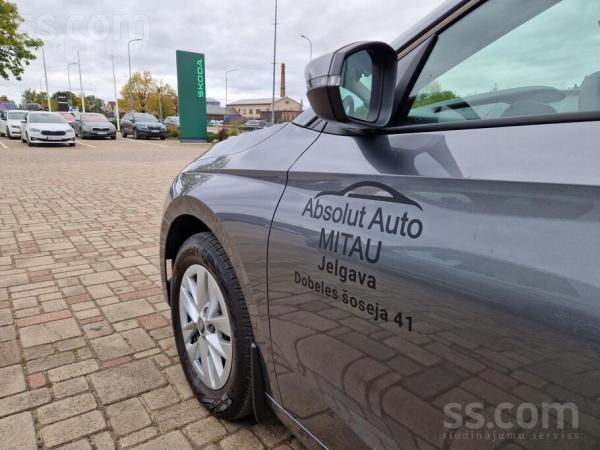 Шкода Фабия 2026 в Елгава на AUTOMOTO.COM.LV Серый Шкода Фабия 2026 в Елгава, объемом двигателя 1.00 л и пробегом 0 тыс. км за 19700 €, фото 3 на AUTOMOTO.COM.LV