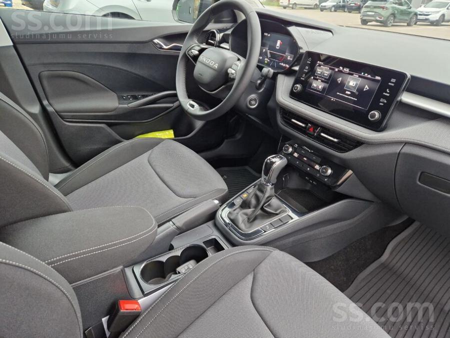 Pelēks Skoda Fabia 2026 Jelgava, ar dzinēja tilpumu 1.00 L un nobraukumu 0 tūkst. km par 19700 €, foto 10 vietnē AUTOMOTO.COM.LV