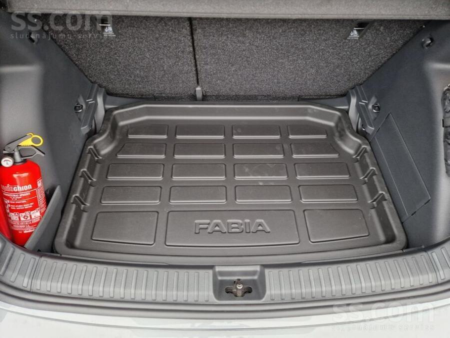 Pelēks Skoda Fabia 2026 Jelgava, ar dzinēja tilpumu 1.00 L un nobraukumu 0 tūkst. km par 19700 €, foto 18 vietnē AUTOMOTO.COM.LV