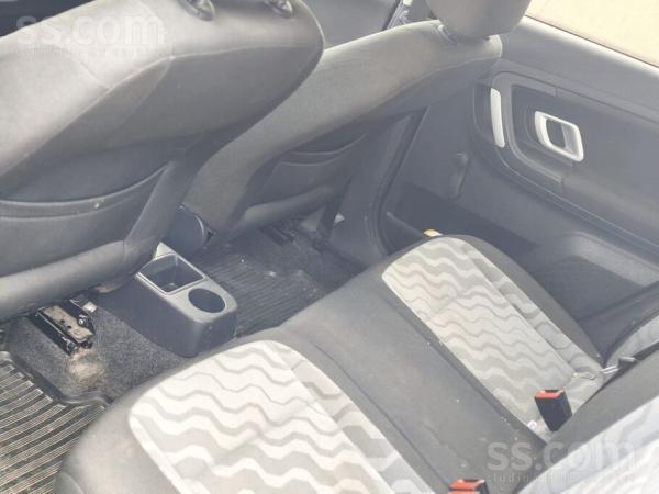 Pelēks Skoda Fabia 2008 Rīga, ar dzinēja tilpumu 1.20 L un nobraukumu 230 tūkst. km par 1300 €, foto 3 vietnē AUTOMOTO.COM.LV