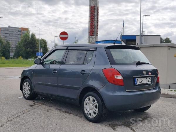Pelēks Skoda Fabia 2008 Rīga, ar dzinēja tilpumu 1.20 L un nobraukumu 230 tūkst. km par 1300 €, foto 5 vietnē AUTOMOTO.COM.LV