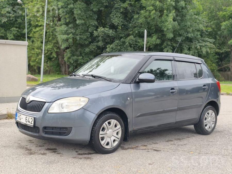 Pelēks Skoda Fabia 2008 Rīga, ar dzinēja tilpumu 1.20 L un nobraukumu 240 tūkst. km par 1100 €, foto 5 vietnē AUTOMOTO.COM.LV