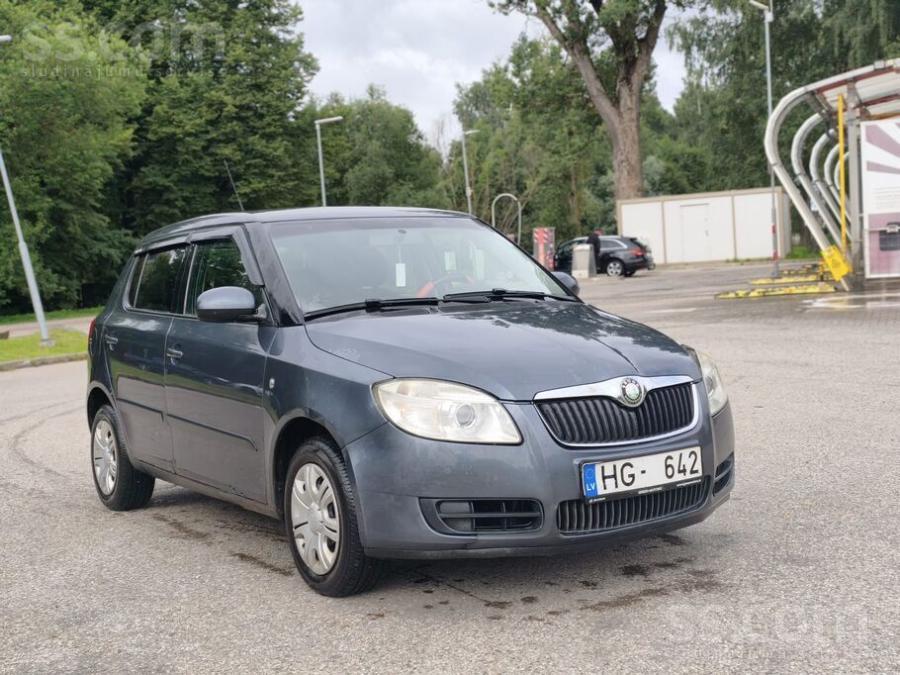 Pelēks Skoda Fabia 2008 Rīga, ar dzinēja tilpumu 1.20 L un nobraukumu 240 tūkst. km par 1100 €, foto 6 vietnē AUTOMOTO.COM.LV