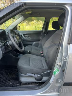 Pelēks Skoda Fabia 2011 Jūrmala, ar dzinēja tilpumu 1.20 L un nobraukumu 192 tūkst. km par 2700 €, foto 4 vietnē AUTOMOTO.COM.LV