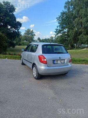 Grey Skoda Fabia 2011 in Riga, with an engine capacity of 1.20 L and mileage of 198 thousand km for 1700 €, photo 6 on AUTOMOTO.COM.LV