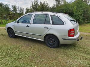 Grey Skoda Fabia 2001 in Riga, with an engine capacity of 1.40 L and mileage of 323 thousand km for 1000 €, photo 2 on AUTOMOTO.COM.LV