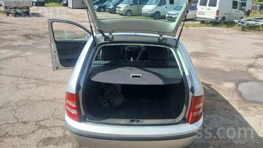 Pelēks Skoda Fabia 2001 Tukums, ar dzinēja tilpumu 1.40 L un nobraukumu 289 tūkst. km par 1500 €, foto 6 vietnē AUTOMOTO.COM.LV