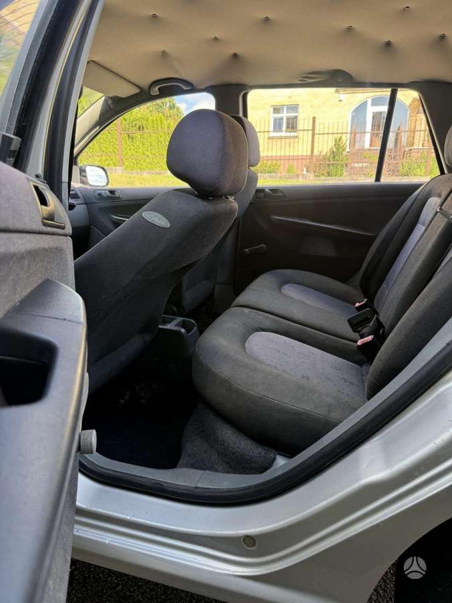 Pelēks Skoda Fabia 2003 Viļņa, ar dzinēja tilpumu 1.90 L un nobraukumu 297 tūkst. km par 1450 €, foto 11 vietnē AUTOMOTO.COM.LV