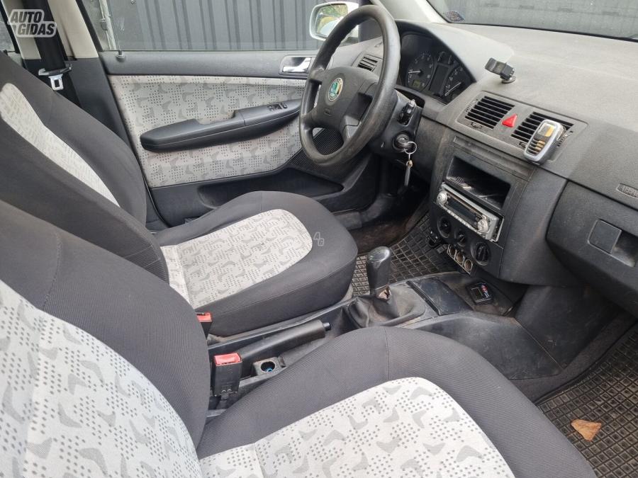 Pelēks Skoda Fabia 2003 Kauņa, ar dzinēja tilpumu 1.40 L un nobraukumu 300 tūkst. km par 399 €, foto 6 vietnē AUTOMOTO.COM.LV