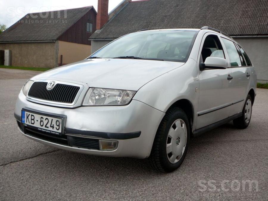 Серый Шкода Фабия 2004 в Цесис, объемом двигателя 1.40 л и пробегом 425 тыс. км за 1180 €, фото 3 на AUTOMOTO.COM.LV