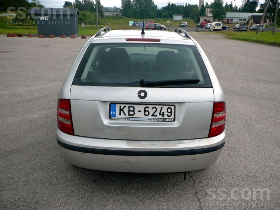 Серый Шкода Фабия 2004 в Цесис, объемом двигателя 1.40 л и пробегом 425 тыс. км за 1180 €, фото 7 на AUTOMOTO.COM.LV