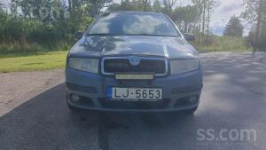 Grey Skoda Fabia 2004 in Aluksne, with an engine capacity of 1.40 L and mileage of 0 thousand km for 750 €, photo 4 on AUTOMOTO.COM.LV