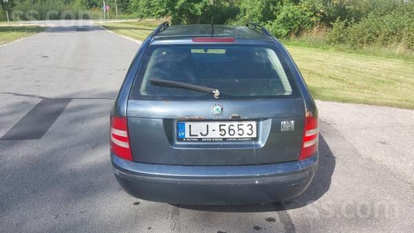 Pelēks Skoda Fabia 2004 Alūksne, ar dzinēja tilpumu 1.40 L un nobraukumu 0 tūkst. km par 750 €, foto 8 vietnē AUTOMOTO.COM.LV