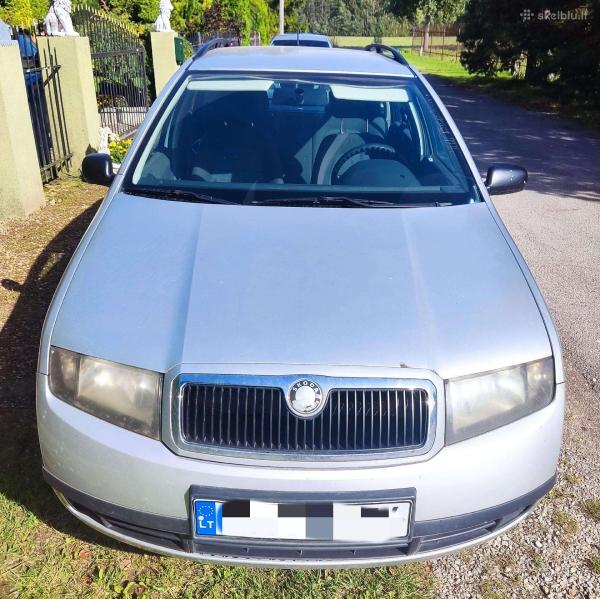 Pelēks Skoda Fabia 2004 Panevēža, ar dzinēja tilpumu 1.90 L un nobraukumu 315 tūkst. km par 370 €, foto 3 vietnē AUTOMOTO.COM.LV