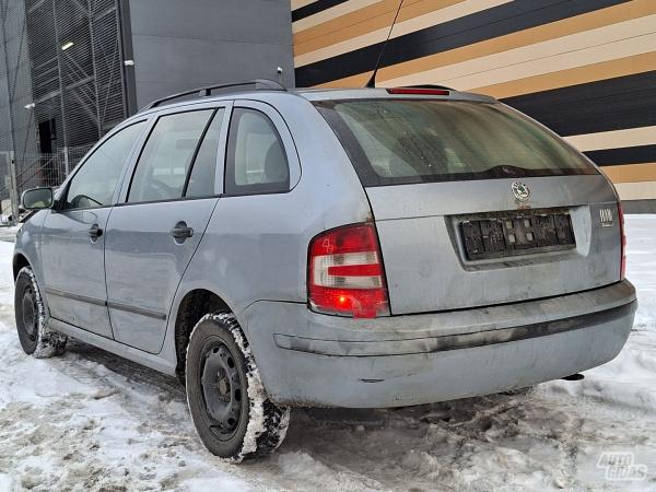 Grey Skoda Fabia 2005 in Vilnius, with an engine capacity of 1.40 L and mileage of 306 thousand km for 350 €, photo 4 on AUTOMOTO.COM.LV