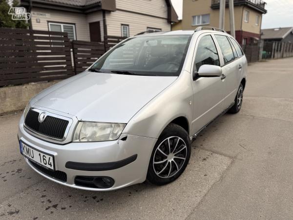 Grey Skoda Fabia 2005 in Kaunas, with an engine capacity of 1.90 L and mileage of 350 thousand km for 850 €, photo 1 on AUTOMOTO.COM.LV