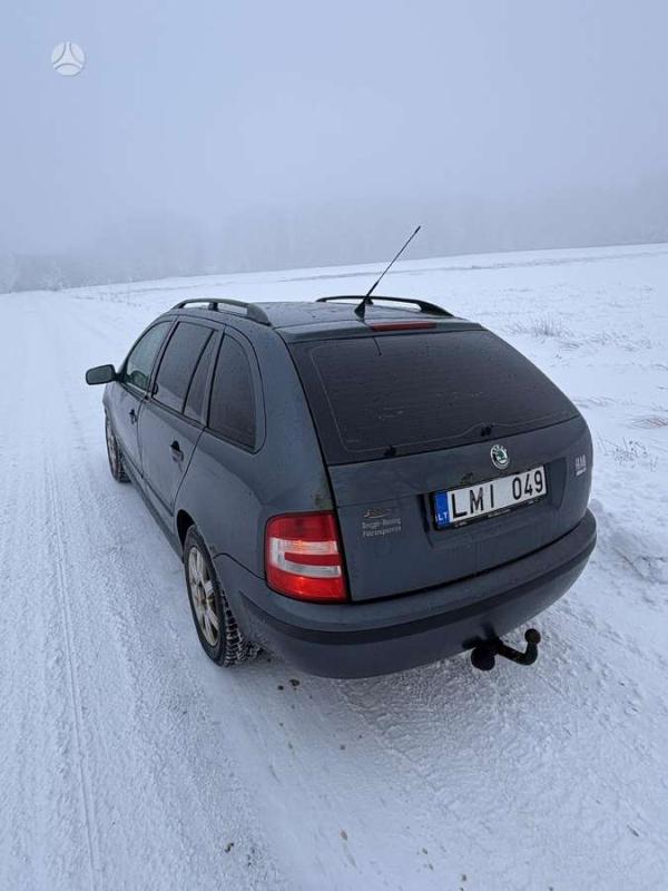 Pelēks Skoda Fabia 2006 Šilalė, ar dzinēja tilpumu 1.90 L un nobraukumu 198 tūkst. km par 600 €, foto 2 vietnē AUTOMOTO.COM.LV