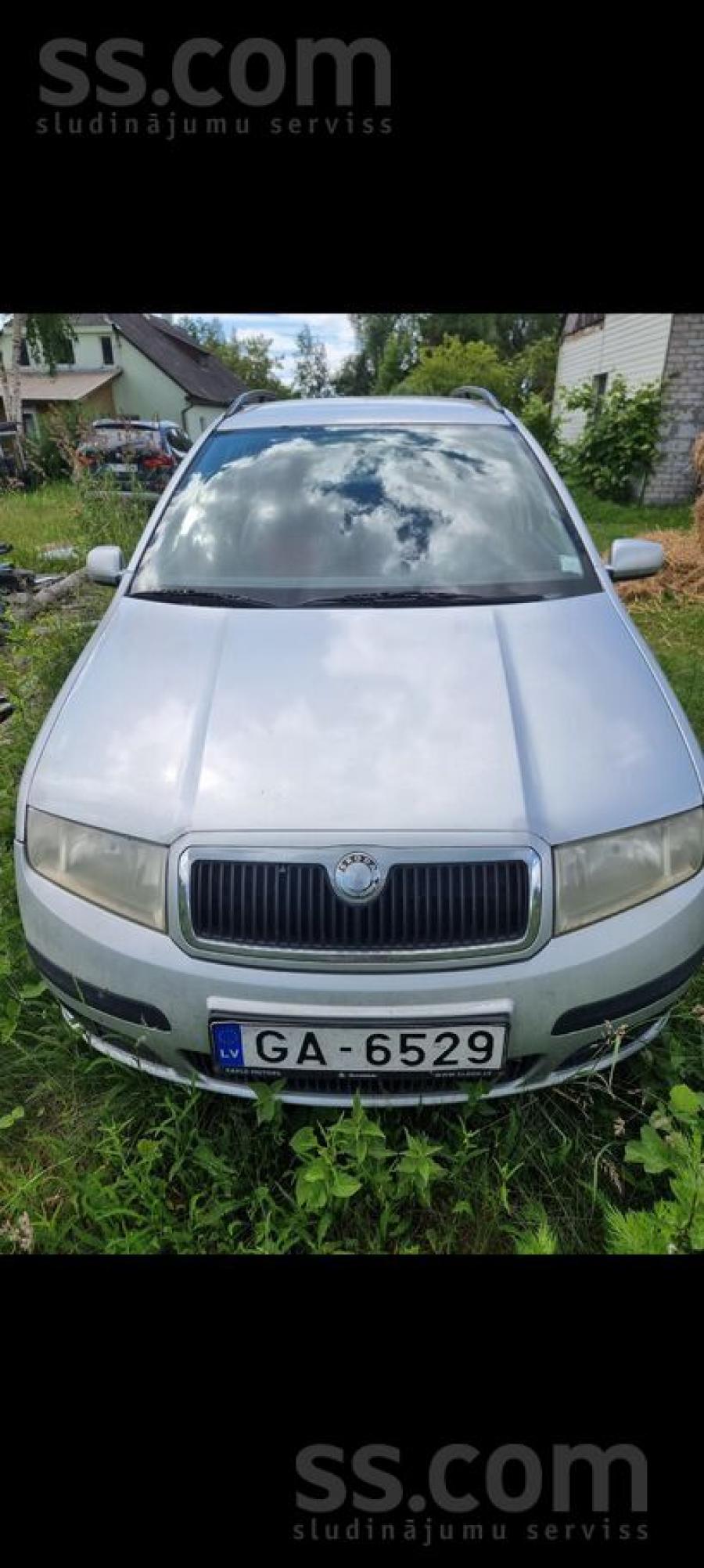 Pelēks Skoda Fabia 2006 Rīga, ar dzinēja tilpumu 1.20 L un nobraukumu 280 tūkst. km par 370 €, foto 4 vietnē AUTOMOTO.COM.LV