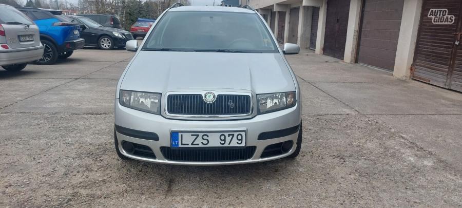 Grey Skoda Fabia 2007 in Vilnius, with an engine capacity of 1.40 L and mileage of 240 thousand km for 2000 €, photo 3 on AUTOMOTO.COM.LV