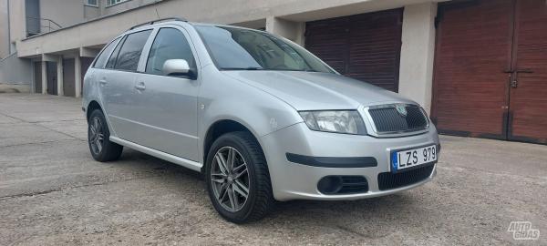 Grey Skoda Fabia 2007 in Vilnius, with an engine capacity of 1.40 L and mileage of 240 thousand km for 2000 €, photo 3 on AUTOMOTO.COM.LV