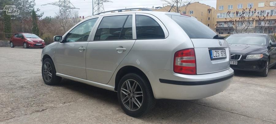 Grey Skoda Fabia 2007 in Vilnius, with an engine capacity of 1.40 L and mileage of 240 thousand km for 2000 €, photo 5 on AUTOMOTO.COM.LV