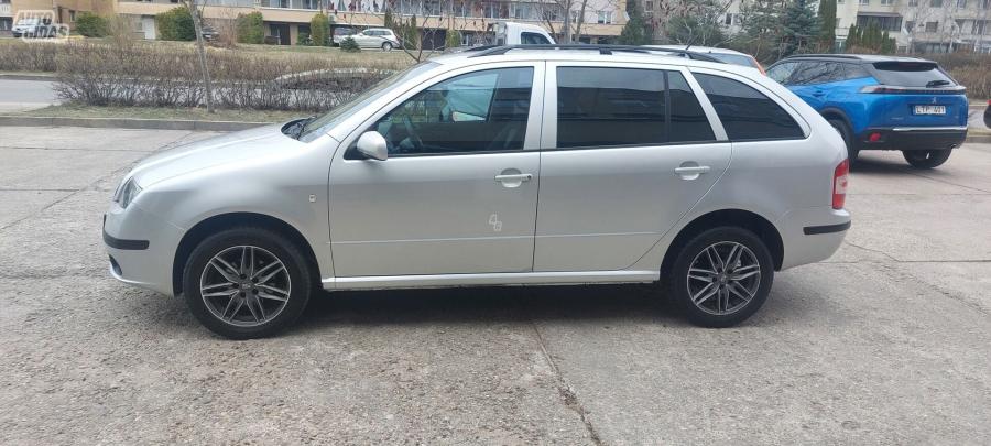 Grey Skoda Fabia 2007 in Vilnius, with an engine capacity of 1.40 L and mileage of 240 thousand km for 2000 €, photo 9 on AUTOMOTO.COM.LV