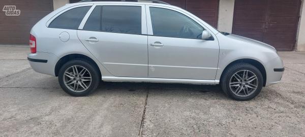 Pelēks Skoda Fabia 2007 Viļņa, ar dzinēja tilpumu 1.40 L un nobraukumu 240 tūkst. km par 1650 €, foto 7 vietnē AUTOMOTO.COM.LV