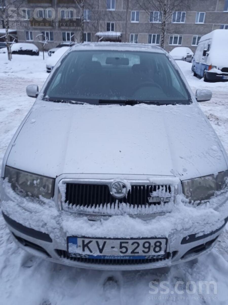 Pelēks Skoda Fabia 2007 Ludza, ar dzinēja tilpumu 1.40 L un nobraukumu 370 tūkst. km par 890 €, foto 1 vietnē AUTOMOTO.COM.LV